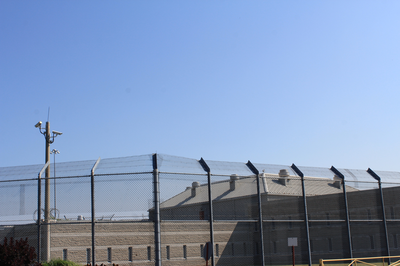 Maplehurst Correctional Centre and Vanier Correctional Centre - LOBO ...