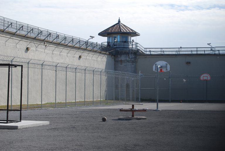 What’s the Difference Between Minimum & Maximum-Security Prisons? - LOBO Security Consulting
